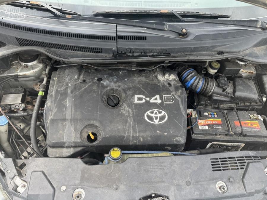 Toyota Corolla Verso 2007 in Vilnius, with an engine capacity of 2.20 L and mileage of 506 thousand km for 950 €, photo 13 on AUTOMOTO.COM.LV
