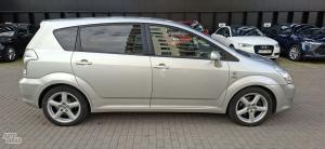 Toyota Corolla Verso 2007 Viļņa, ar dzinēja tilpumu 2.20 L un nobraukumu 320 tūkst. km par 1600 €, foto 4 vietnē AUTOMOTO.COM.LV