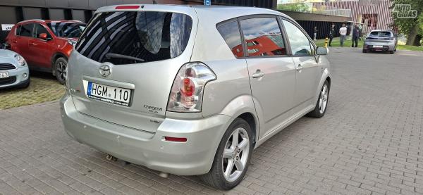 Toyota Corolla Verso 2007 Viļņa, ar dzinēja tilpumu 2.20 L un nobraukumu 320 tūkst. km par 1600 €, foto 4 vietnē AUTOMOTO.COM.LV
