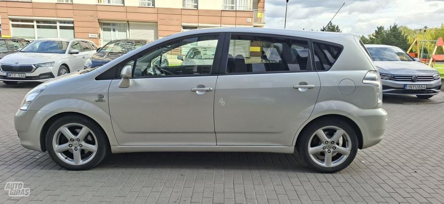 Toyota Corolla Verso 2007 Viļņa, ar dzinēja tilpumu 2.20 L un nobraukumu 320 tūkst. km par 1600 €, foto 7 vietnē AUTOMOTO.COM.LV