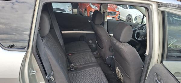 Toyota Corolla Verso 2007 Viļņa, ar dzinēja tilpumu 2.20 L un nobraukumu 320 tūkst. km par 1600 €, foto 9 vietnē AUTOMOTO.COM.LV