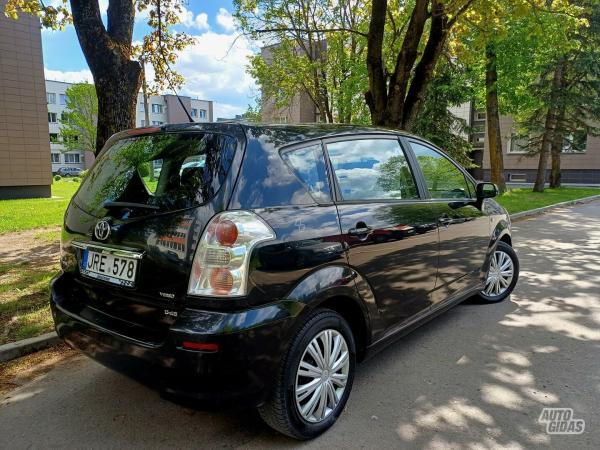 Toyota Corolla Verso 2008 in Kaunas, with an engine capacity of 2.20 L and mileage of 305 thousand km for 2550 €, photo 6 on AUTOMOTO.COM.LV