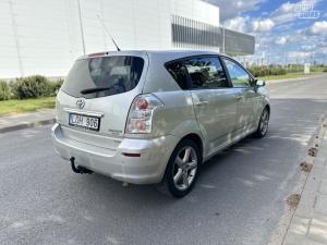 Toyota Corolla Verso 2008 in Vilnius, with an engine capacity of 2.20 L and mileage of 300 thousand km for 1700 €, photo 7 on AUTOMOTO.COM.LV