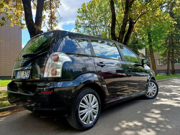Toyota Corolla Verso 2008 Kauņa, ar dzinēja tilpumu 2.20 L un nobraukumu 31 tūkst. km par 2590 €, foto 2 vietnē AUTOMOTO.COM.LV