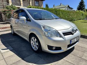 Toyota Corolla Verso 2008 in Vilnius, with an engine capacity of 2.20 L and mileage of 230 thousand km for 2000 €, photo 4 on AUTOMOTO.COM.LV