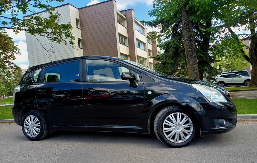 Toyota Corolla Verso 2008 Kauņa, ar dzinēja tilpumu 2.20 L un nobraukumu 310 tūkst. km par 2550 €, foto 9 vietnē AUTOMOTO.COM.LV