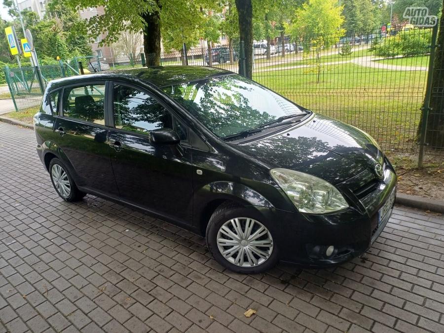 Toyota Corolla Verso 2008 Kauņa, ar dzinēja tilpumu 2.20 L un nobraukumu 315 tūkst. km par 2550 €, foto 3 vietnē AUTOMOTO.COM.LV