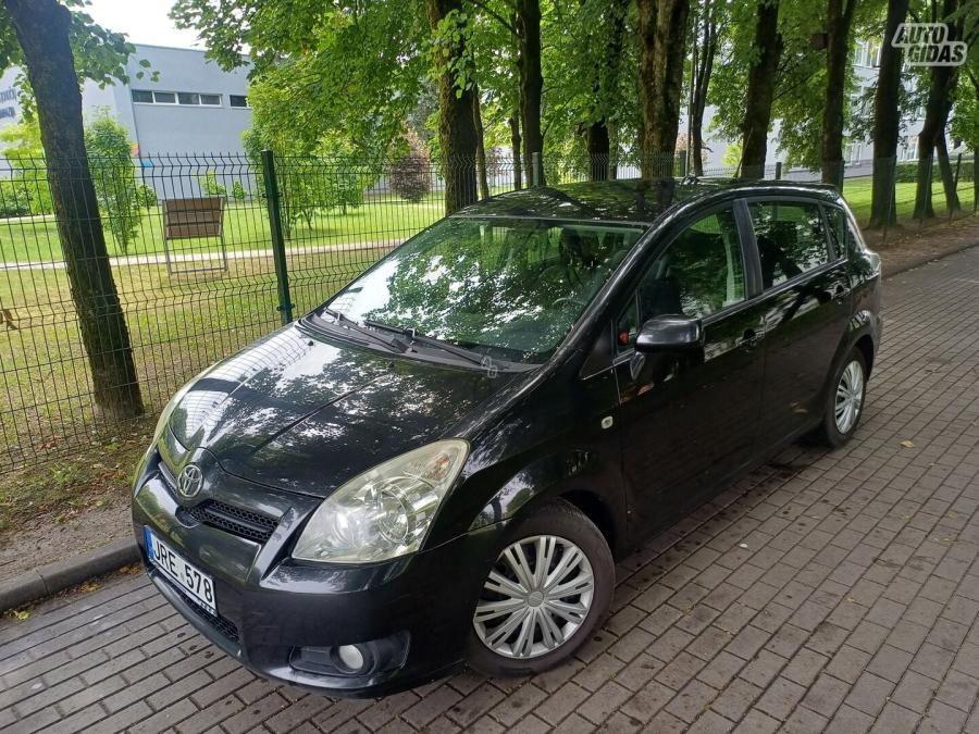 Toyota Corolla Verso 2008 Kauņa, ar dzinēja tilpumu 2.20 L un nobraukumu 315 tūkst. km par 2550 €, foto 4 vietnē AUTOMOTO.COM.LV