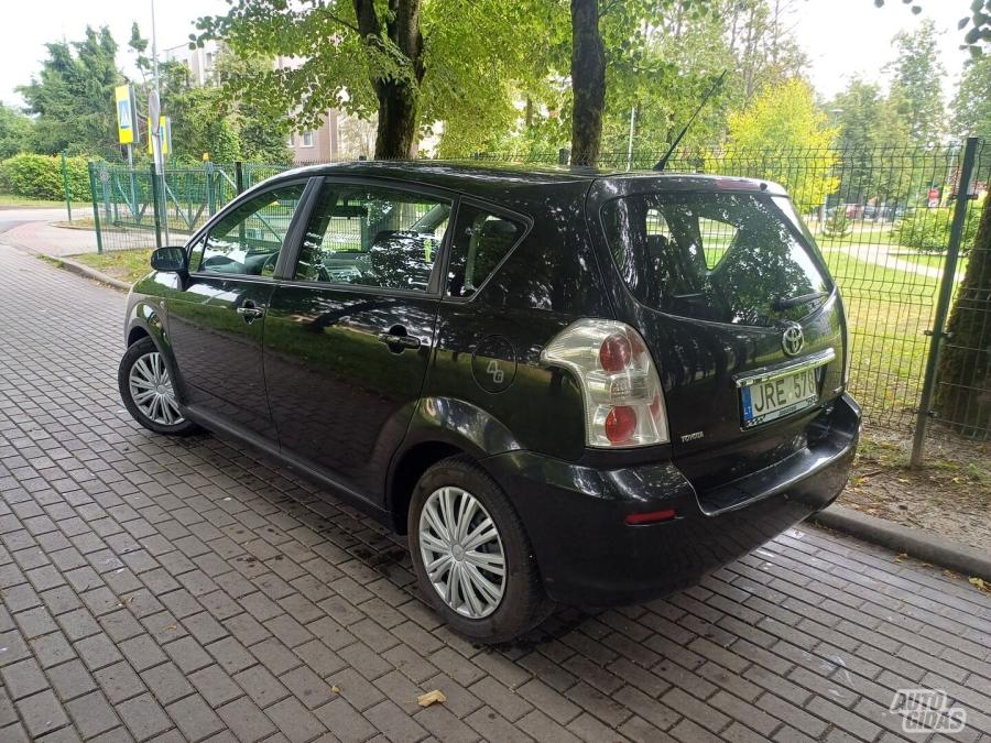Toyota Corolla Verso 2008 Kauņa, ar dzinēja tilpumu 2.20 L un nobraukumu 315 tūkst. km par 2550 €, foto 5 vietnē AUTOMOTO.COM.LV
