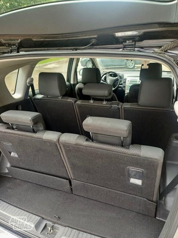 Toyota Corolla Verso 2008 in Kaunas, with an engine capacity of 2.20 L and mileage of 315 thousand km for 2550 €, photo 8 on AUTOMOTO.COM.LV