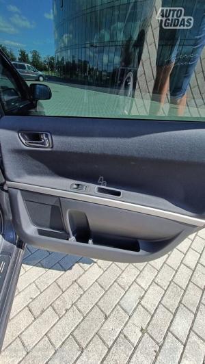 Toyota Corolla Verso 2008 Šauļi, ar dzinēja tilpumu 2.20 L un nobraukumu 234 tūkst. km par 2600 €, foto 5 vietnē AUTOMOTO.COM.LV