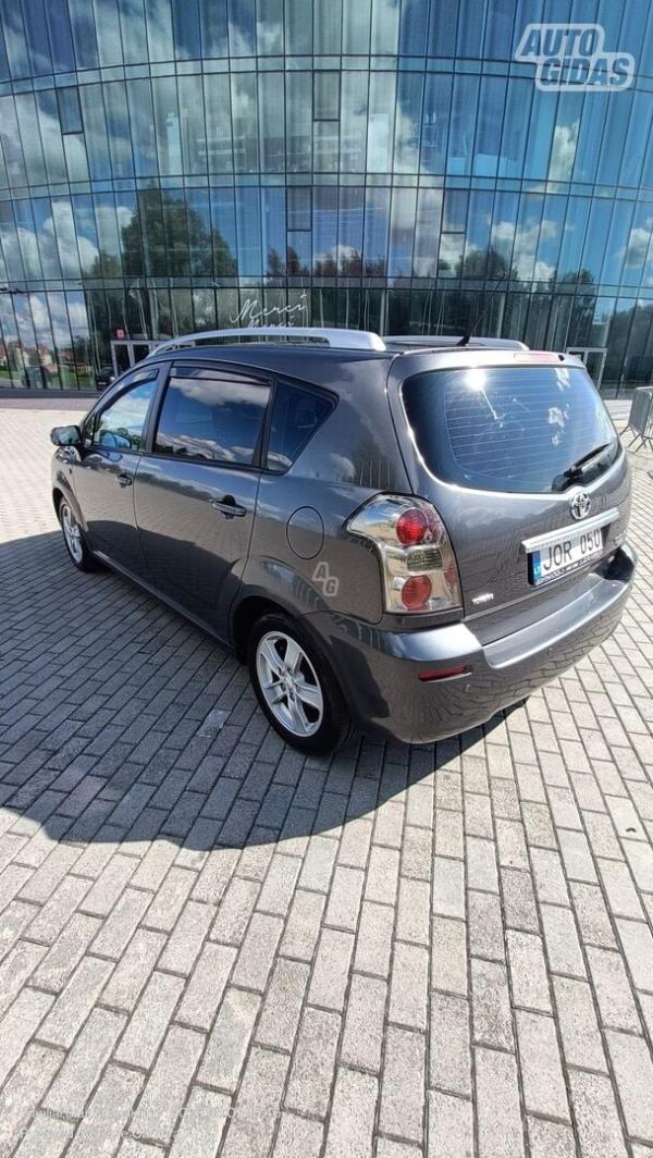 Toyota Corolla Verso 2008 Šauļi, ar dzinēja tilpumu 2.20 L un nobraukumu 234 tūkst. km par 2600 €, foto 5 vietnē AUTOMOTO.COM.LV