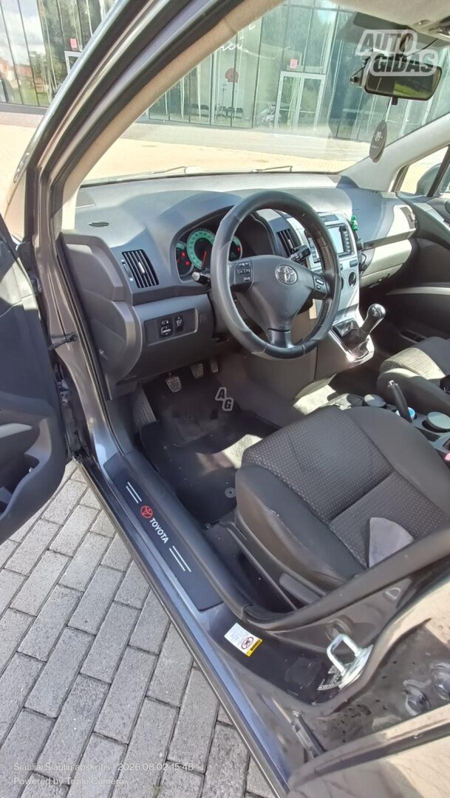 Toyota Corolla Verso 2008 Šauļi, ar dzinēja tilpumu 2.20 L un nobraukumu 234 tūkst. km par 2600 €, foto 11 vietnē AUTOMOTO.COM.LV