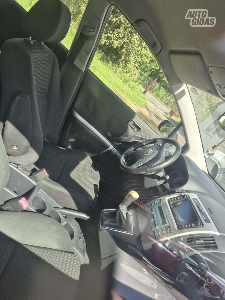 Toyota Corolla Verso 2008 Viļņa, ar dzinēja tilpumu 2.20 L un nobraukumu 298 tūkst. km par 749 €, foto 7 vietnē AUTOMOTO.COM.LV