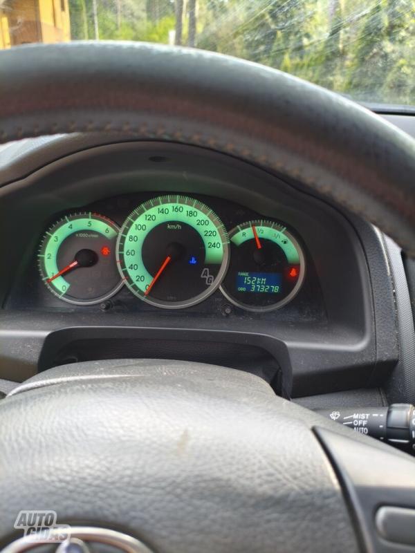 Toyota Corolla Verso 2009 Viļņa, ar dzinēja tilpumu 2.20 L un nobraukumu 373 tūkst. km par 2000 €, foto 6 vietnē AUTOMOTO.COM.LV