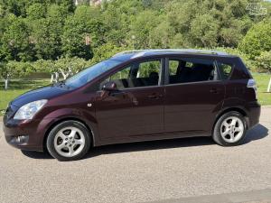 Violet Toyota Corolla Verso 2007 in Alytus, with an engine capacity of 2.20 L and mileage of 330 thousand km for 2350 €, photo 7 on AUTOMOTO.COM.LV