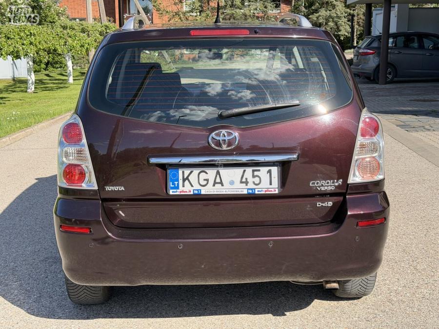 Violet Toyota Corolla Verso 2007 in Alytus, with an engine capacity of 2.20 L and mileage of 330 thousand km for 2350 €, photo 18 on AUTOMOTO.COM.LV