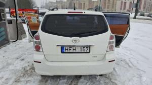 Balts Toyota Corolla Verso 2008 Kauņa, ar dzinēja tilpumu 2.23 L un nobraukumu 385 tūkst. km par 2150 €, foto 2 vietnē AUTOMOTO.COM.LV