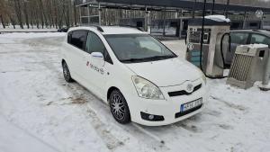 Balts Toyota Corolla Verso 2008 Kauņa, ar dzinēja tilpumu 2.23 L un nobraukumu 385 tūkst. km par 2150 €, foto 8 vietnē AUTOMOTO.COM.LV
