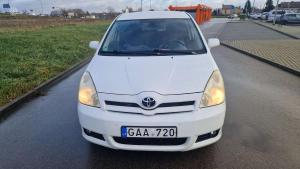 Balts Toyota Corolla Verso 2007 Kretinga, ar dzinēja tilpumu 2.20 L un nobraukumu 268 tūkst. km par 1650 €, foto 6 vietnē AUTOMOTO.COM.LV