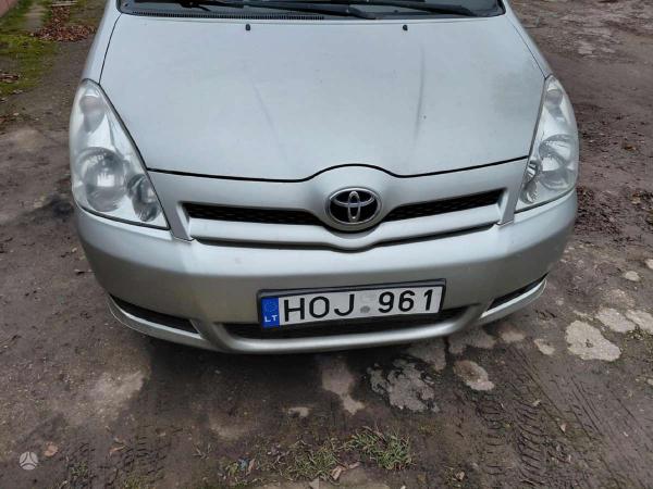 Dzeltens Toyota Corolla Verso 2005 Alīta, ar dzinēja tilpumu 2.00 L un nobraukumu 59 tūkst. km par 800 €, foto 1 vietnē AUTOMOTO.COM.LV