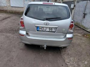 Dzeltens Toyota Corolla Verso 2005 Alīta, ar dzinēja tilpumu 2.00 L un nobraukumu 59 tūkst. km par 800 €, foto 4 vietnē AUTOMOTO.COM.LV