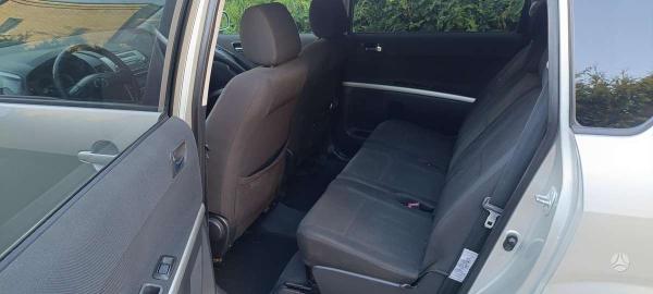 Dzeltens Toyota Corolla Verso 2007 Kauņa, ar dzinēja tilpumu 2.23 L un nobraukumu 37 tūkst. km par 1999 €, foto 9 vietnē AUTOMOTO.COM.LV