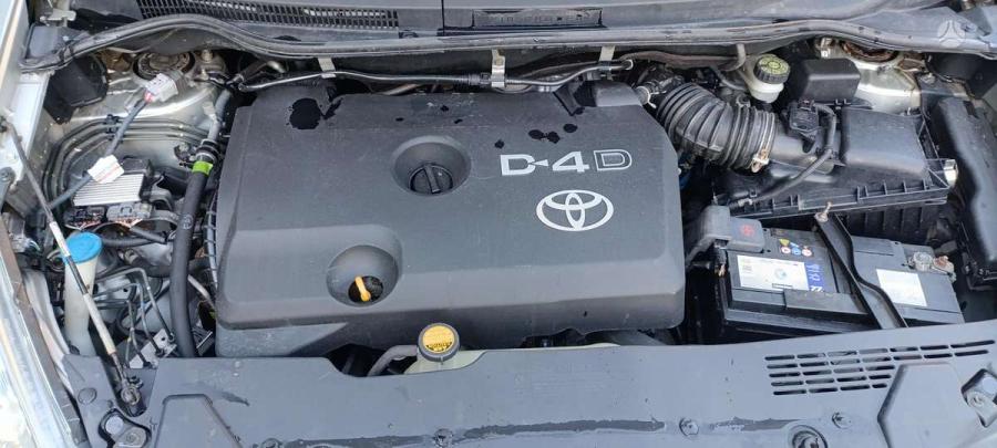Dzeltens Toyota Corolla Verso 2007 Kauņa, ar dzinēja tilpumu 2.23 L un nobraukumu 37 tūkst. km par 1999 €, foto 13 vietnē AUTOMOTO.COM.LV