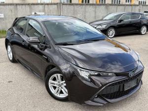 Violet Toyota Corolla 2021 in Vilnius, with an engine capacity of 1.80 L and mileage of 221 thousand km for 12700 €, photo 7 on AUTOMOTO.COM.LV