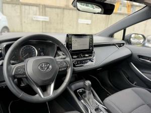 Violet Toyota Corolla 2021 in Vilnius, with an engine capacity of 1.80 L and mileage of 221 thousand km for 12700 €, photo 16 on AUTOMOTO.COM.LV