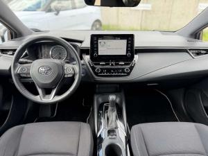Violet Toyota Corolla 2021 in Vilnius, with an engine capacity of 1.80 L and mileage of 221 thousand km for 12700 €, photo 17 on AUTOMOTO.COM.LV