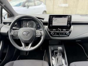 Violet Toyota Corolla 2021 in Vilnius, with an engine capacity of 1.80 L and mileage of 221 thousand km for 12700 €, photo 18 on AUTOMOTO.COM.LV