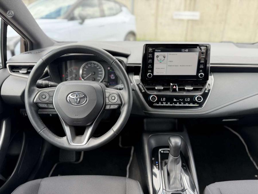 Violet Toyota Corolla 2021 in Vilnius, with an engine capacity of 1.80 L and mileage of 221 thousand km for 12700 €, photo 18 on AUTOMOTO.COM.LV