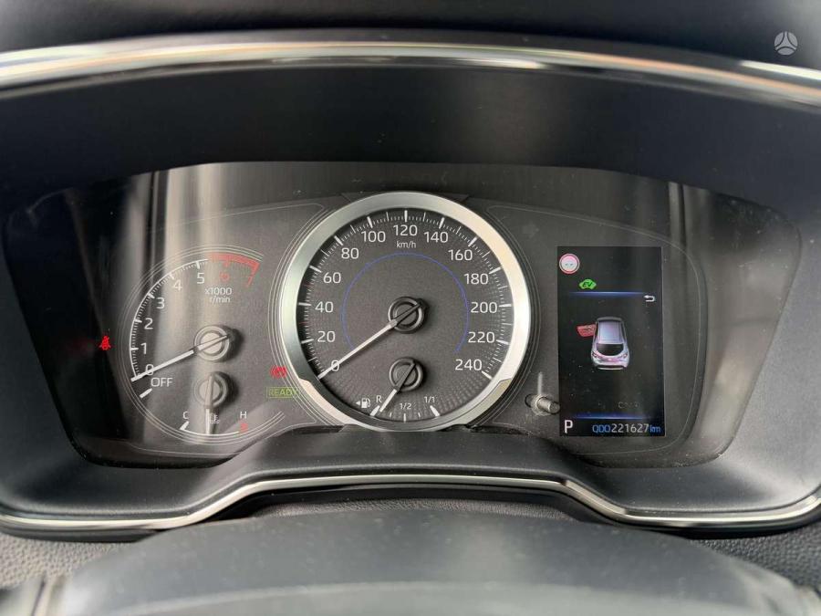 Violet Toyota Corolla 2021 in Vilnius, with an engine capacity of 1.80 L and mileage of 221 thousand km for 12700 €, photo 24 on AUTOMOTO.COM.LV