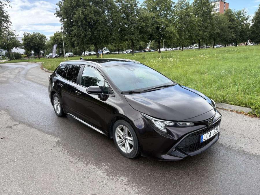 Violet Toyota Corolla 2019 in Alytus, with an engine capacity of 1.20 L and mileage of 179 thousand km for 7700 €, photo 3 on AUTOMOTO.COM.LV