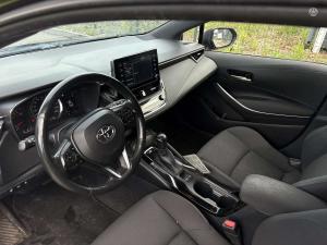 Violet Toyota Corolla 2019 in Alytus, with an engine capacity of 1.20 L and mileage of 179 thousand km for 7700 €, photo 6 on AUTOMOTO.COM.LV