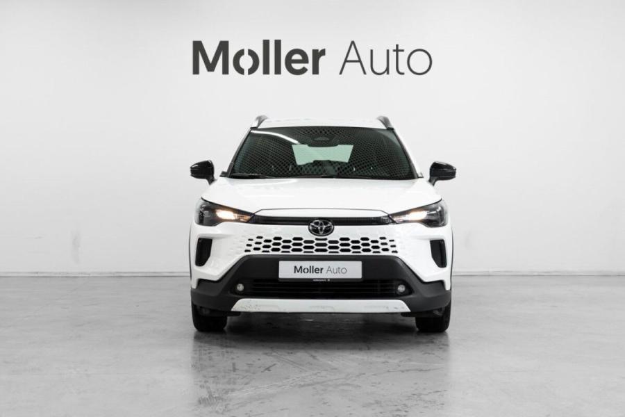 Balts Toyota Corolla 2025 Viļņa, ar dzinēja tilpumu 1.80 L un nobraukumu 24 tūkst. km par 28900 €, foto 6 vietnē AUTOMOTO.COM.LV