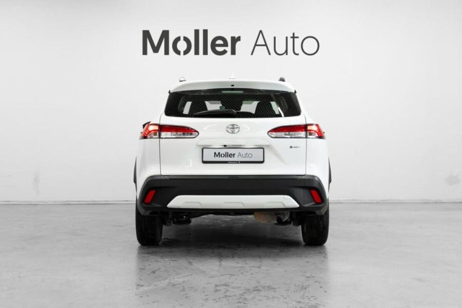 Balts Toyota Corolla 2025 Viļņa, ar dzinēja tilpumu 1.80 L un nobraukumu 24 tūkst. km par 28900 €, foto 7 vietnē AUTOMOTO.COM.LV