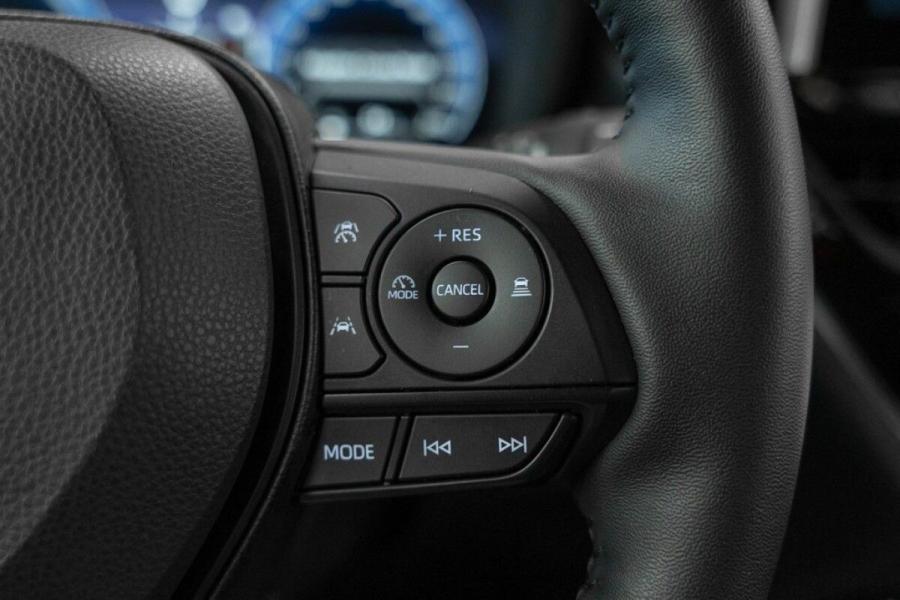 Balts Toyota Corolla 2025 Viļņa, ar dzinēja tilpumu 1.80 L un nobraukumu 24 tūkst. km par 28900 €, foto 11 vietnē AUTOMOTO.COM.LV