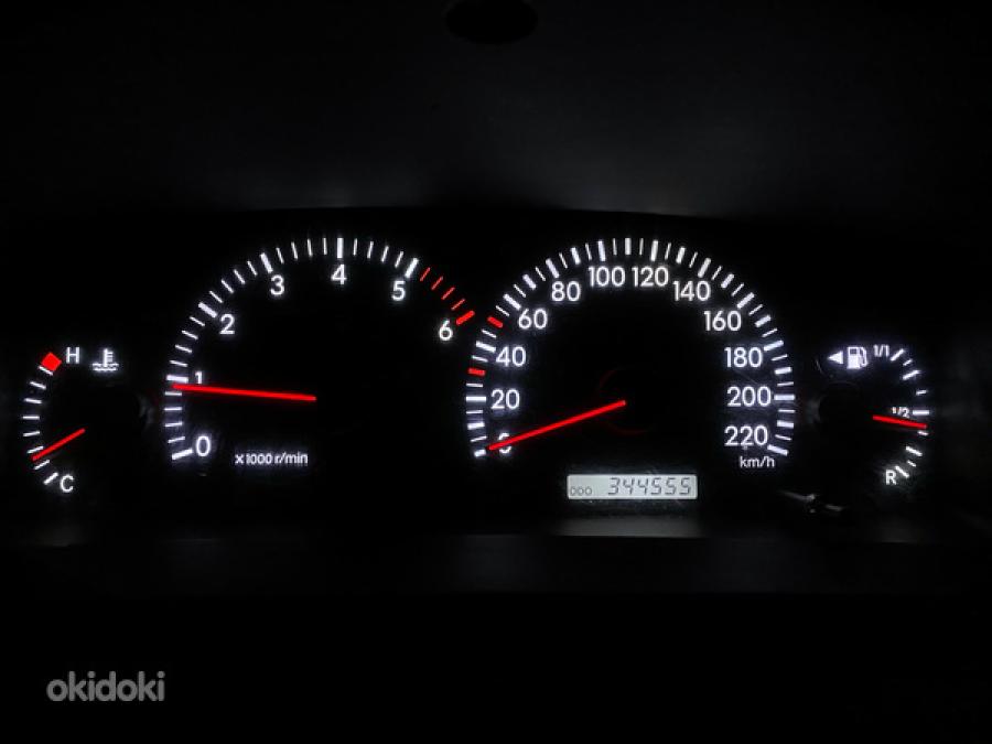 Balts Toyota Corolla 2005 Tallina, ar dzinēja tilpumu 1.40 L un nobraukumu 345 tūkst. km par 699 €, foto 14 vietnē AUTOMOTO.COM.LV