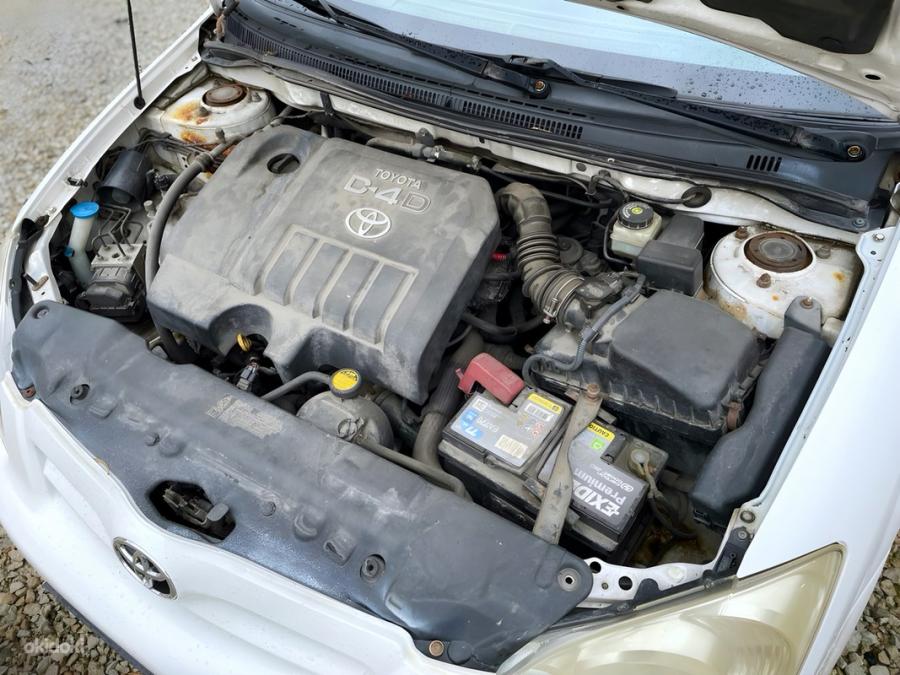 Balts Toyota Corolla 2005 Tallina, ar dzinēja tilpumu 1.40 L un nobraukumu 345 tūkst. km par 699 €, foto 23 vietnē AUTOMOTO.COM.LV