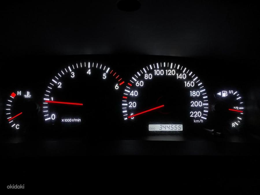 Balts Toyota Corolla 2005 Tallina, ar dzinēja tilpumu 1.40 L un nobraukumu 345 tūkst. km par 699 €, foto 29 vietnē AUTOMOTO.COM.LV