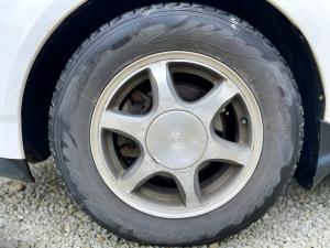 Balts Toyota Corolla 2005 Tallina, ar dzinēja tilpumu 1.40 L un nobraukumu 345 tūkst. km par 699 €, foto 30 vietnē AUTOMOTO.COM.LV