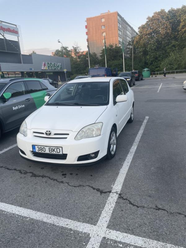 Balts Toyota Corolla 2006 Tallina, ar dzinēja tilpumu 2.00 L un nobraukumu 411 tūkst. km par 1500 €, foto 1 vietnē AUTOMOTO.COM.LV