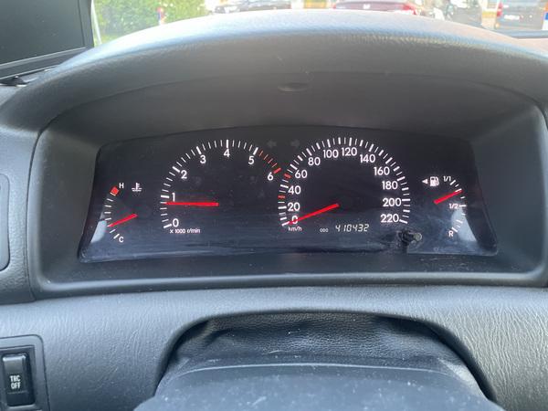 Balts Toyota Corolla 2006 Tallina, ar dzinēja tilpumu 2.00 L un nobraukumu 411 tūkst. km par 1500 €, foto 6 vietnē AUTOMOTO.COM.LV