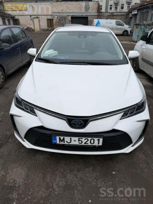Balts Toyota Corolla 2019 Aizkraukle, ar dzinēja tilpumu 1.80 L un nobraukumu 55 tūkst. km par 18700 €, foto 2 vietnē AUTOMOTO.COM.LV