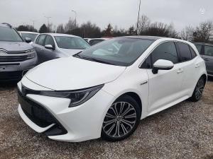 Balts Toyota Corolla 2019 Kauņa, ar dzinēja tilpumu 1.80 L un nobraukumu 90 tūkst. km par 16250 €, foto  vietnē AUTOMOTO.COM.LV