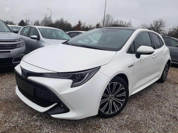 Balts Toyota Corolla 2019 Kauņa, ar dzinēja tilpumu 1.80 L un nobraukumu 90 tūkst. km par 16250 €, foto 2 vietnē AUTOMOTO.COM.LV