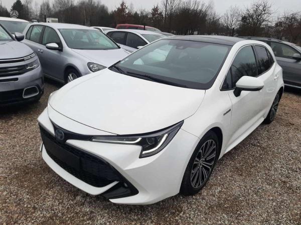 Balts Toyota Corolla 2019 Kauņa, ar dzinēja tilpumu 1.80 L un nobraukumu 90 tūkst. km par 16250 €, foto 5 vietnē AUTOMOTO.COM.LV