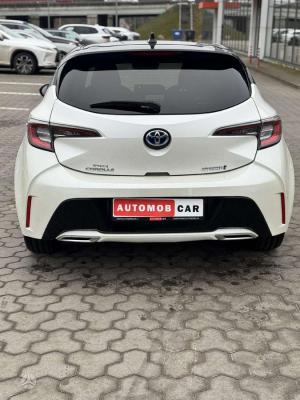 White Toyota Corolla 2019 in Vilnius, with an engine capacity of 1.99 L and mileage of 91 thousand km for 17200 €, photo 6 on AUTOMOTO.COM.LV